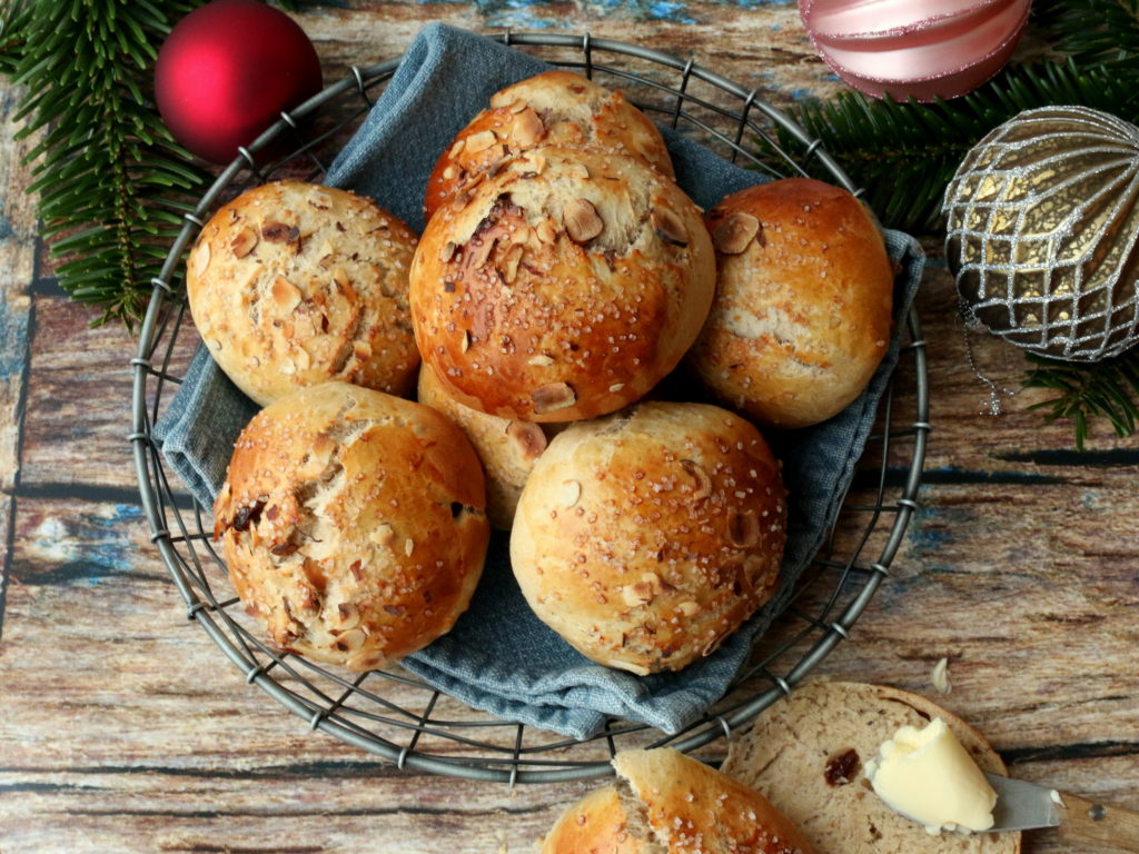 Lækre bløde juleboller med æbler - My Place for Cakes